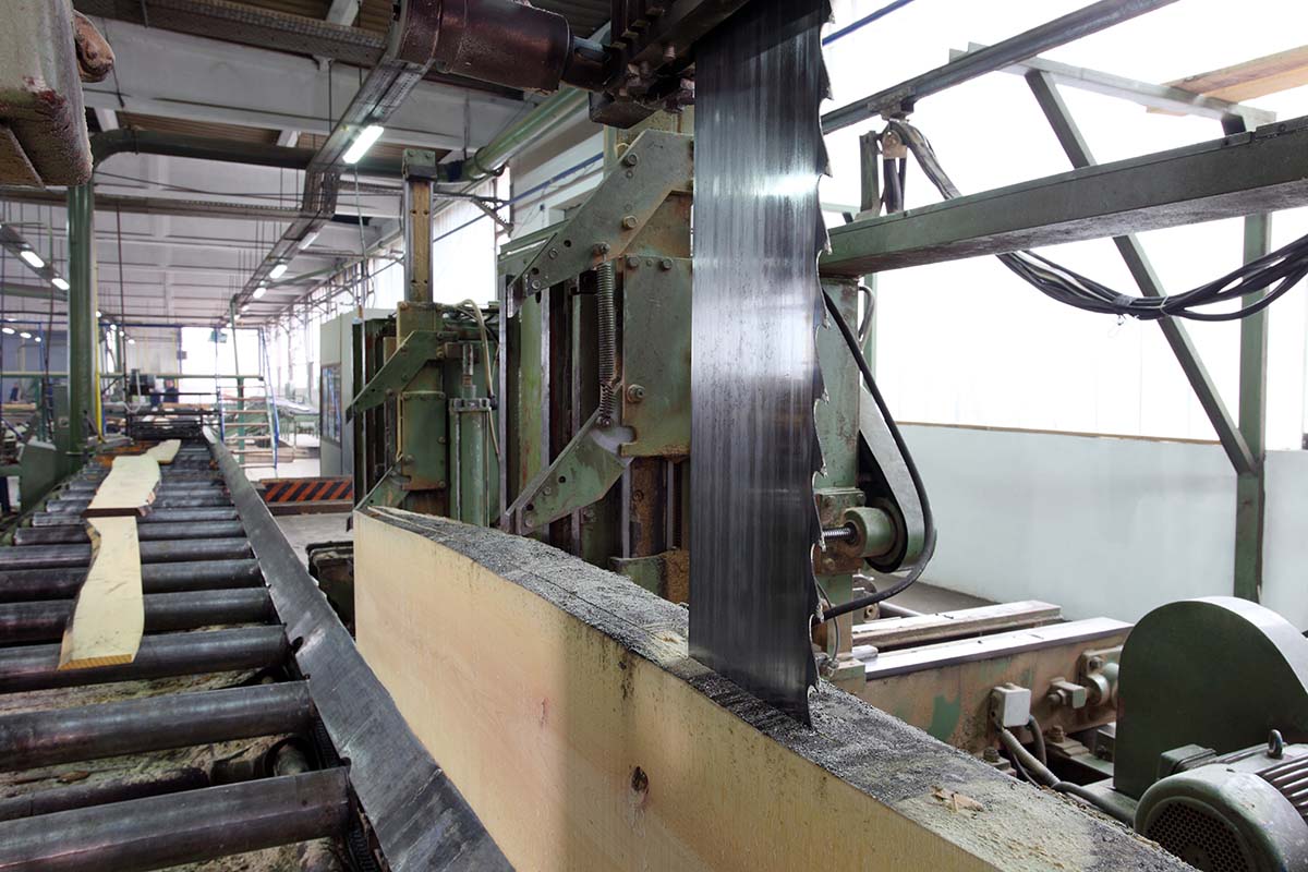 Industrial Lumber - Rough, Tough, and Dependable | Conner Industries